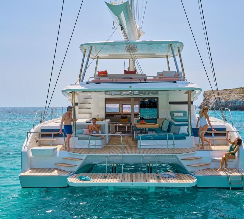 AZUL Yacht Charter Details, Lagoon 55 | CHARTERWORLD Luxury Superyachts